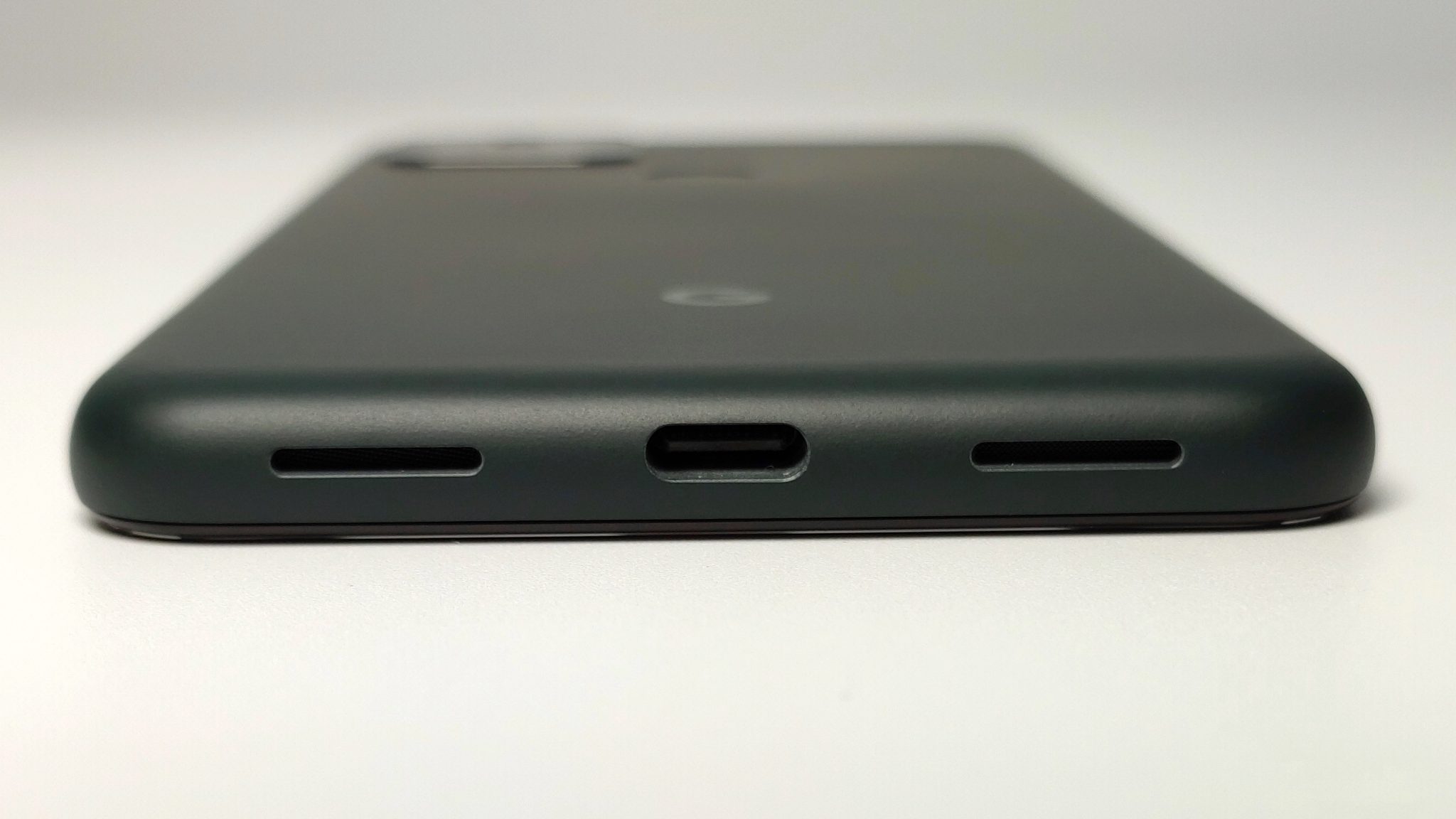 【コスパ負けてもソフト最強】Google Pixel 5aレビュー